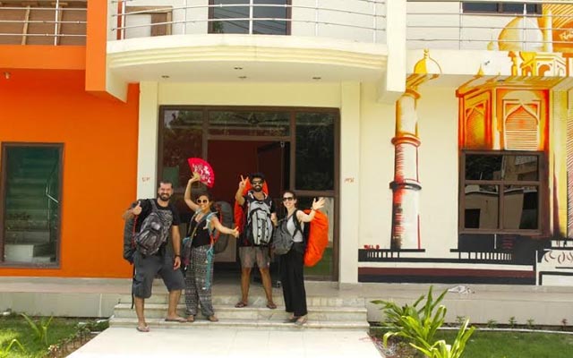 INDIA Calling RELIVING BACKPACKING CULTURE THE ‘ZOSTEL’ WAY